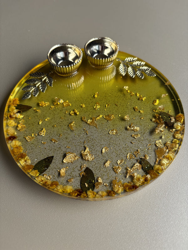 Golden Halo Tilak Plate – River Of Resin